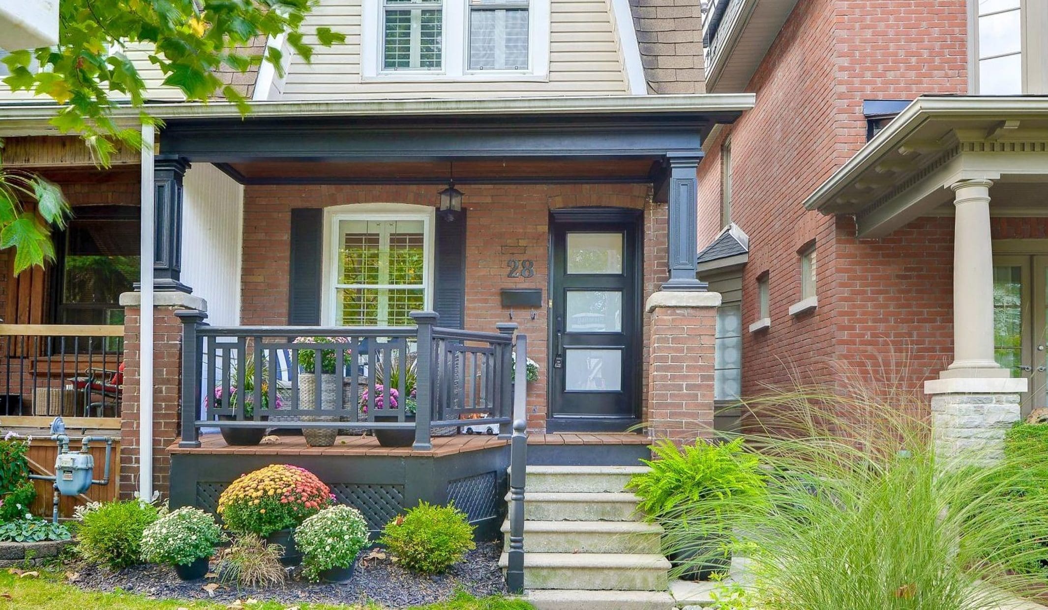 Beach Hill/Upper Beaches | The Christine Cowern Team